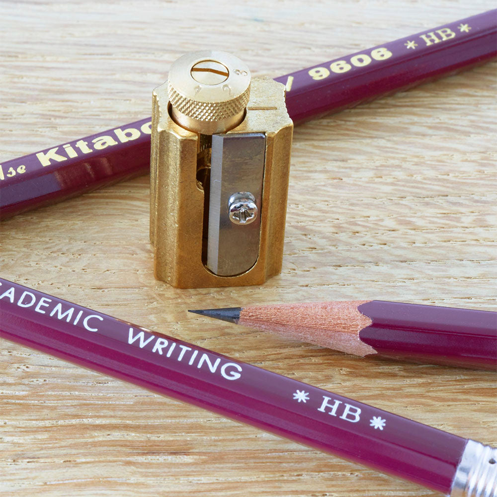 Dux – The Paper Mind